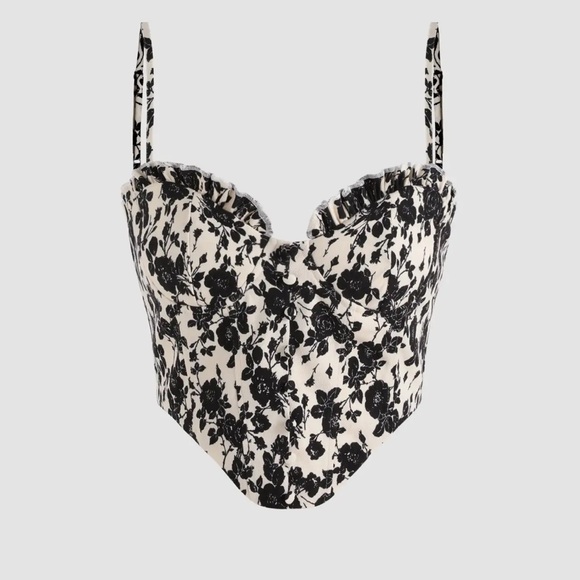 Cider | Tops | Cider Black And White Floral Crop Top | Poshmark
